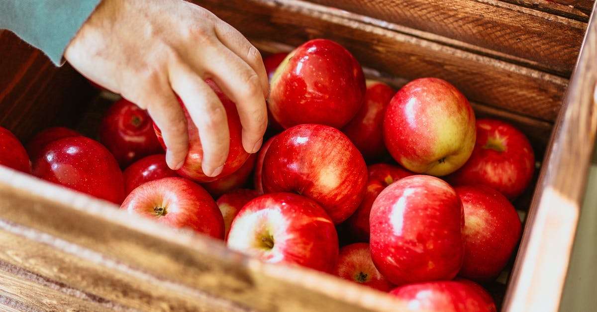 Do Organic Apples Have Wax? A Comprehensive Guide